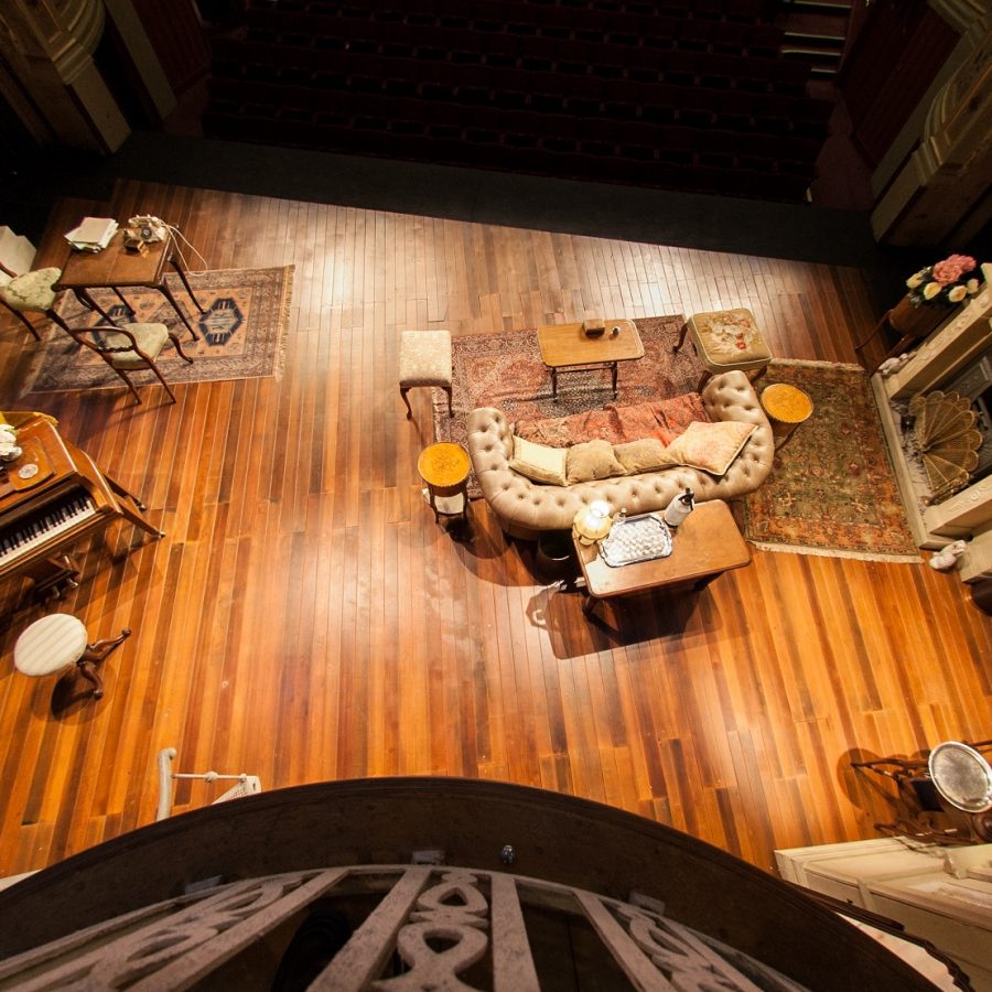 Present Laughter – Splinter Scenery